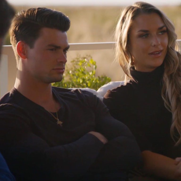 Kelsey Fights with Garrett About The Girl He Cozied Up With on Siesta ...