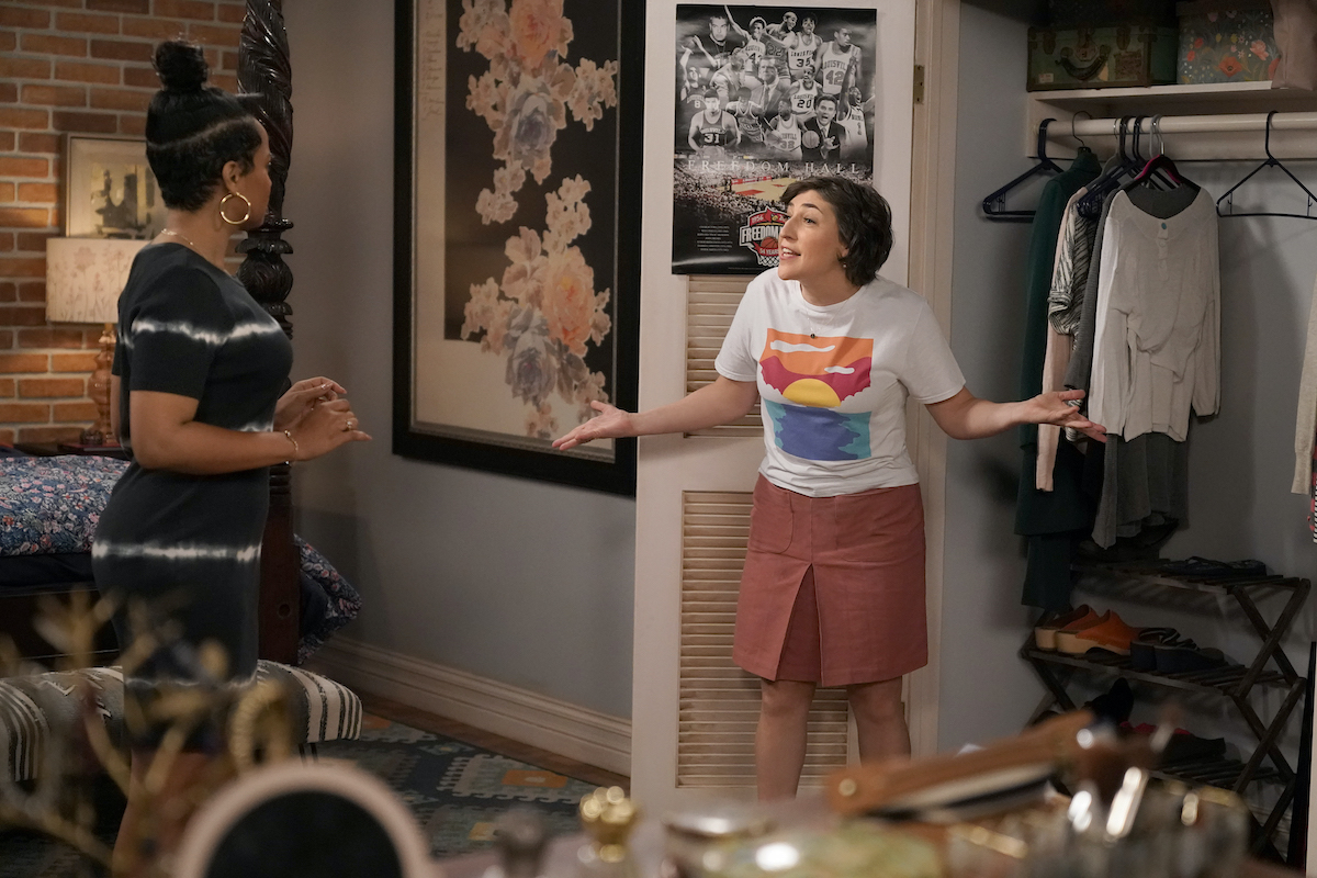 ‘Call Me Kat’ Recap in Photos from Each Episode | Feeling the Vibe Magazine