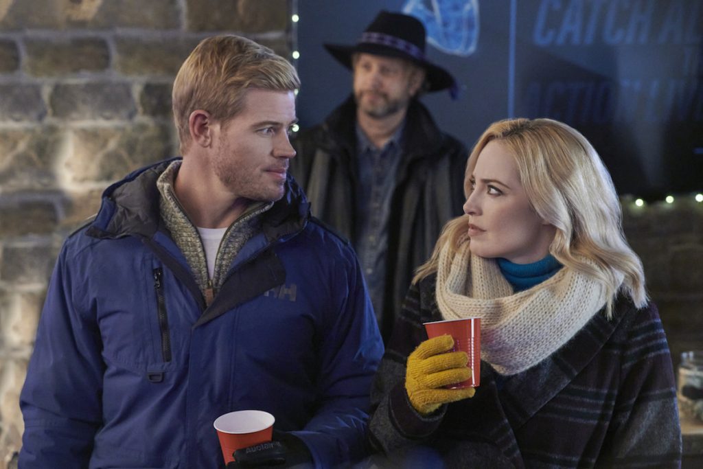 Trevor Donovan & Charlotte Sullivan Star in Hallmark's 'Two for the Win ...