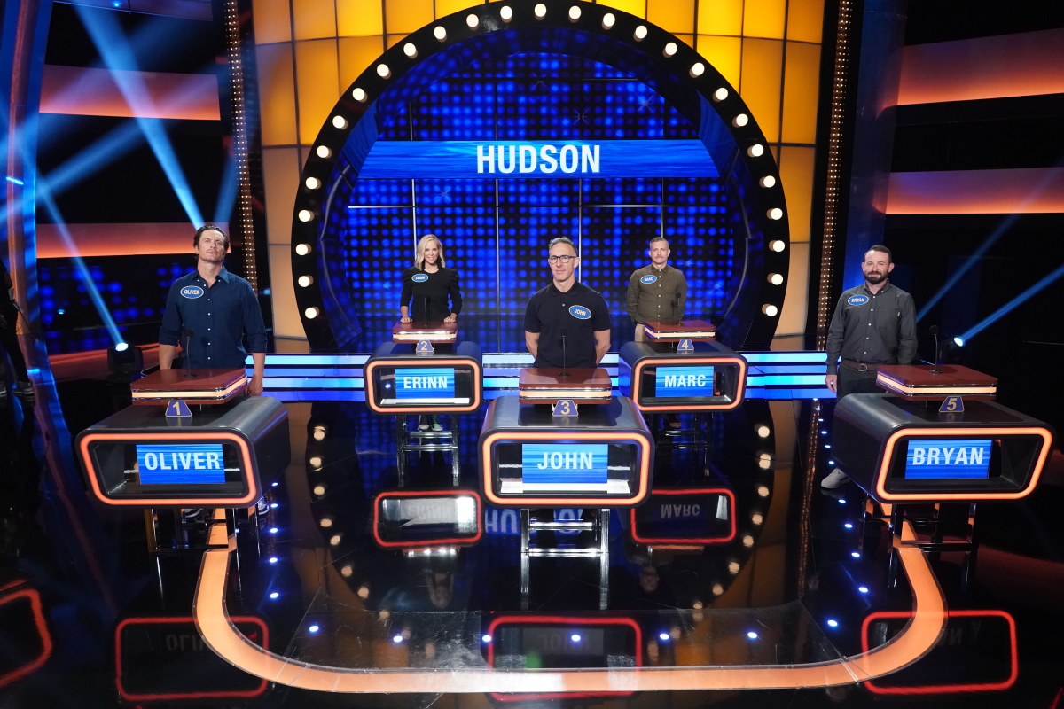'Celebrity Family Feud': NFLPA All-Stars vs. NFLPA Legends & Oliver ...