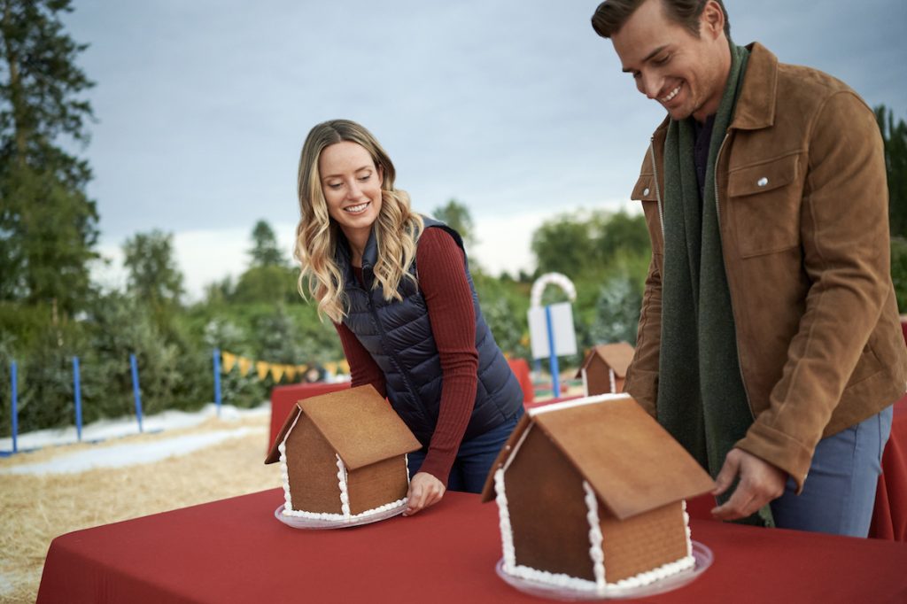 Get the Looks from Hallmark's New Movie 'Gingerbread Miracle' | Feeling ...