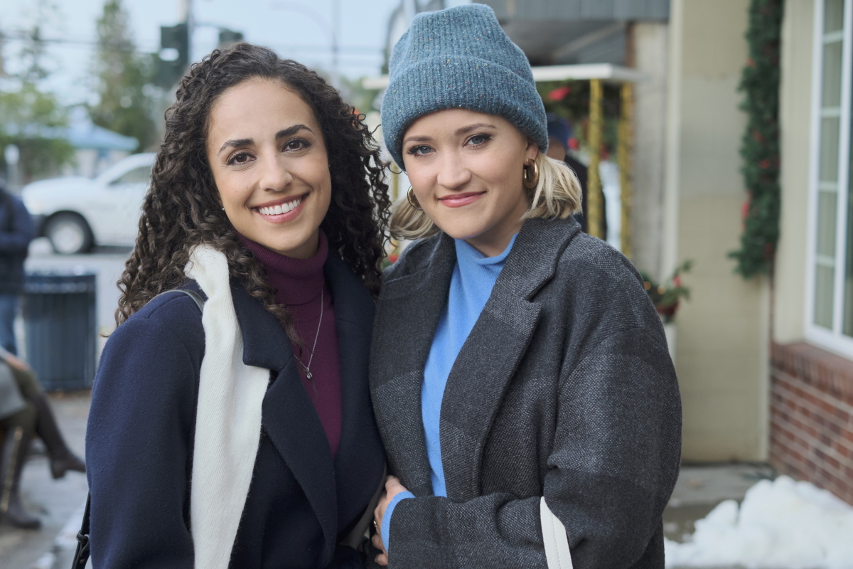 'A Very Merry Bridesmaid': Casey Deidrick & Emily Osment Star in New ...